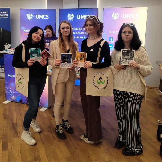 UMCS na Targach Edukacji i Biznesu w Starachowicach - kwiecień - 2023 ...