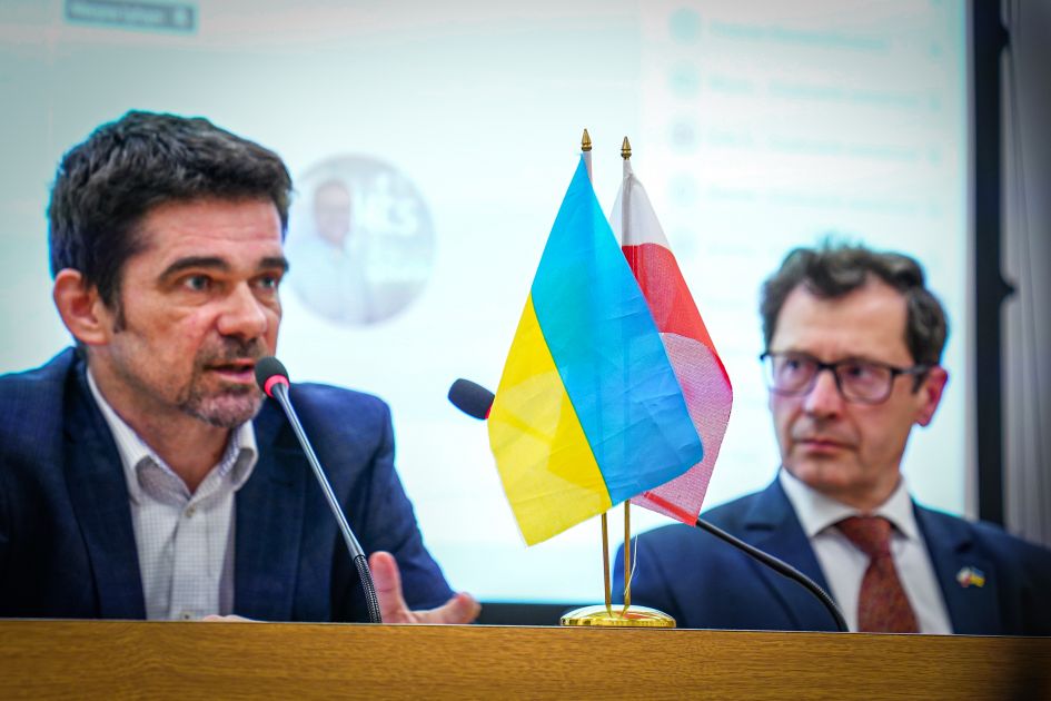 Seminarium "Wojna i (nie)pokój. Bilans trzeciego roku inwazji Rosji na ...